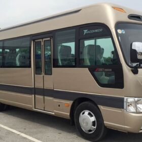 Thuê xe 29 chỗ Hà Nội cập nhật giá mới nhiều ưu đãi - Đông Phong Transport