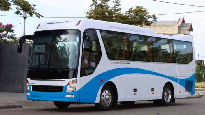 Thuê xe 29 chỗ Hà Nội cập nhật giá mới nhiều ưu đãi - Đông Phong Transport