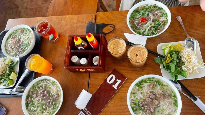 Hanoi HAN Airport Guide: Terminals, Transport, and Services